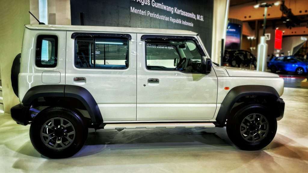 Motomobi News | Suzuki Indonesia Luncurkan Jimny White Rhino Edition ...
