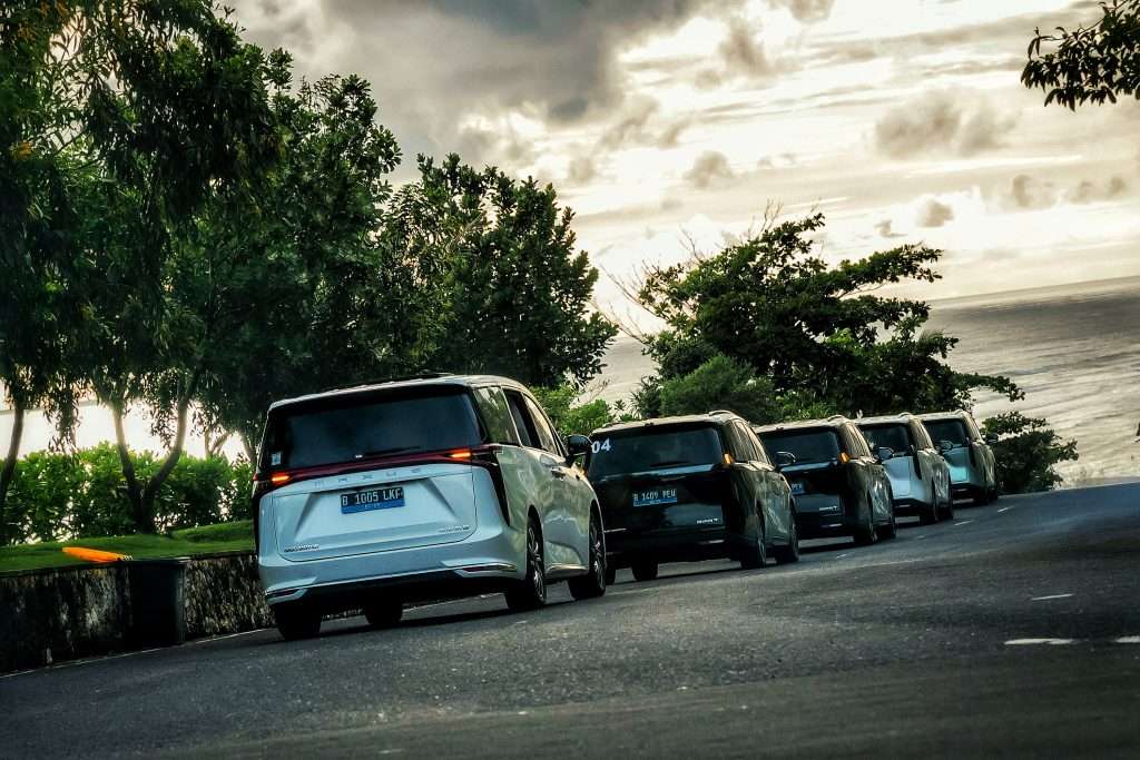 Motomobi News | Maxus Rakit Mifa 7 dan Mifa 9 di Indonesia, Harga Tidak Berubah - Motomobi News