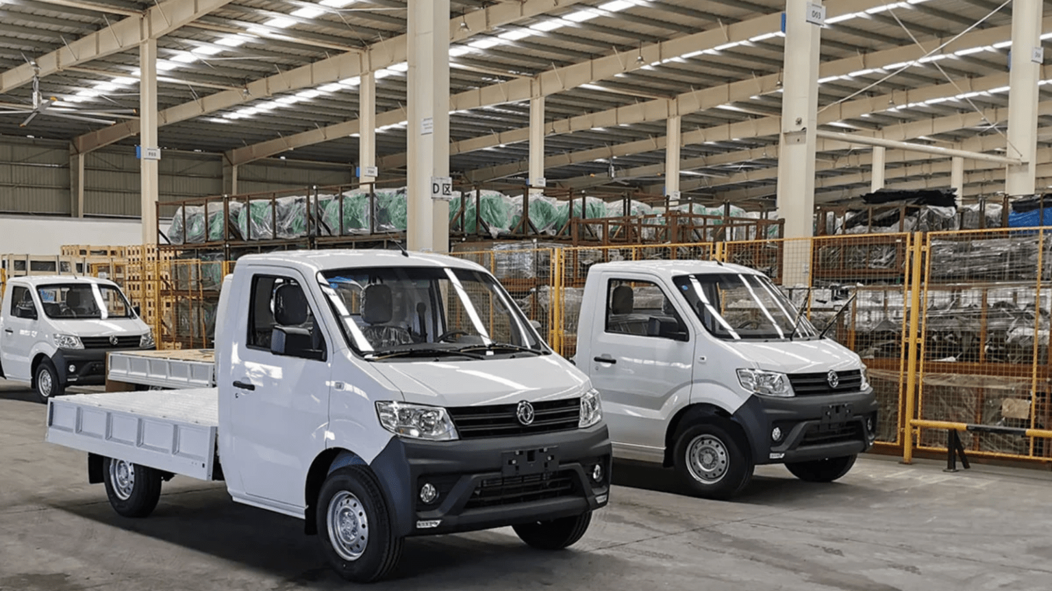 Motomobi News | Logo Baru DFSK Tegaskan Strategi "Drives for Better ...