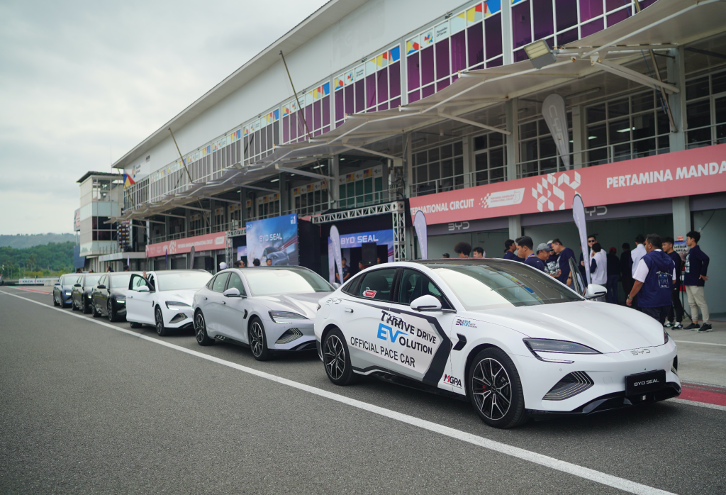 Motomobi News | Teknologi Suspensi DiSus-C Jadi Senjata Baru BYD Seal ...